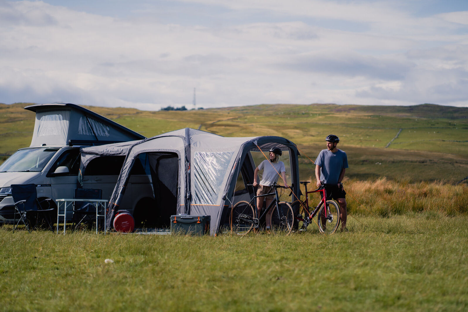 Vango Versos Air Inflatable Cloud Grey Drive Away Awning - Low — Aztec ...